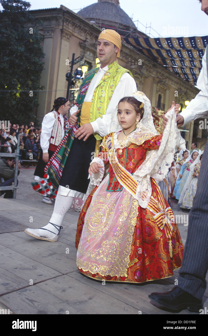 Fallera costumes hi-res stock photography and images - Alamy