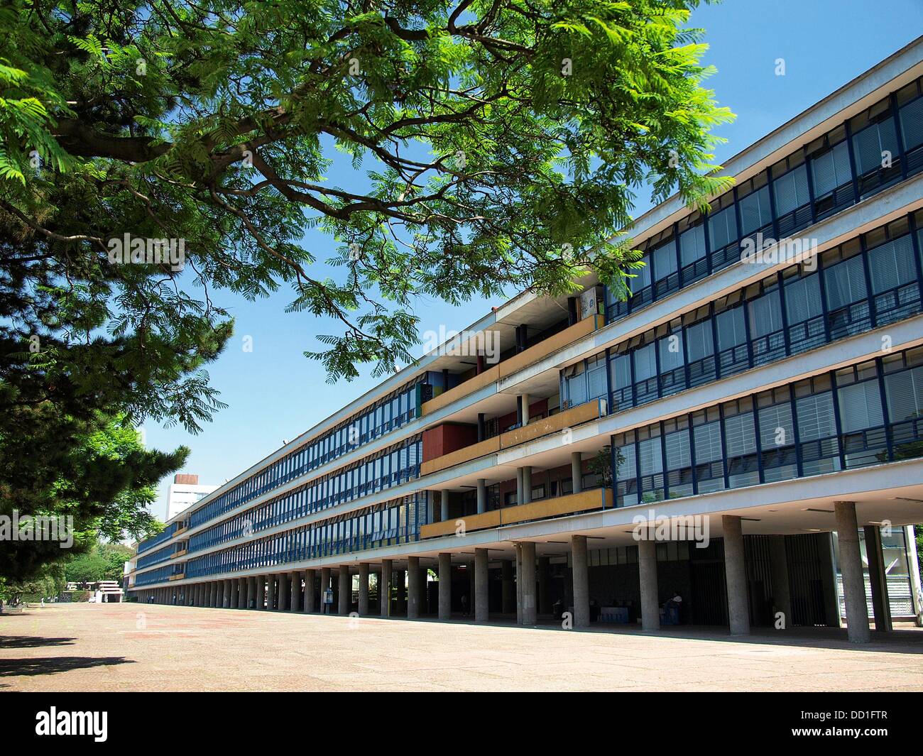 Derecho universitario hi-res stock photography and images - Alamy
