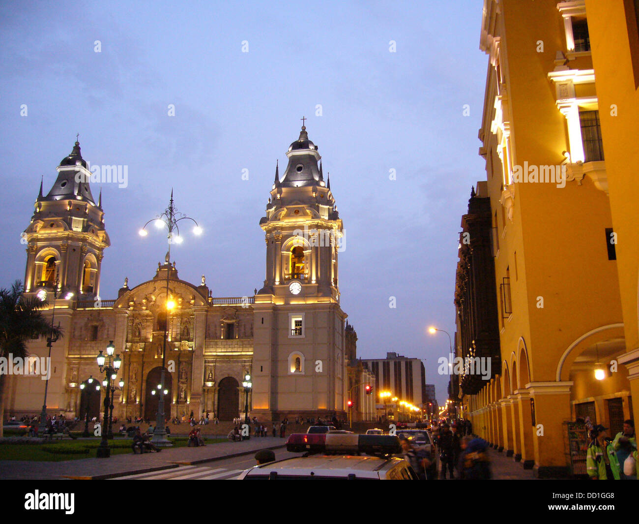 Lima Illuminate Cityscape High Resolution Stock Photography and Images ...