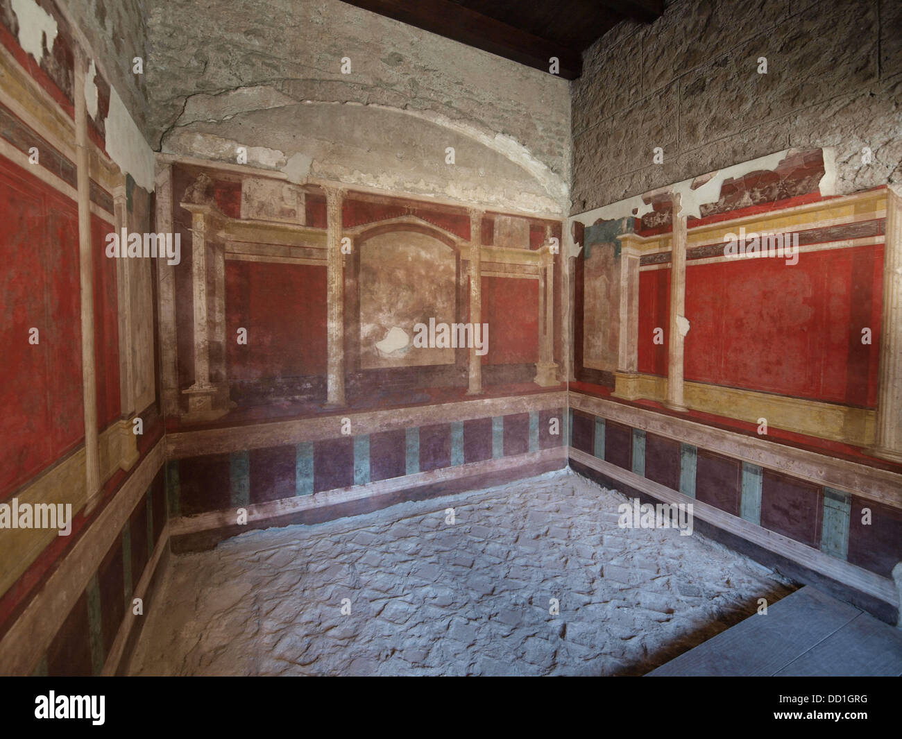 Rome ancient houses hi-res stock photography and images - Alamy