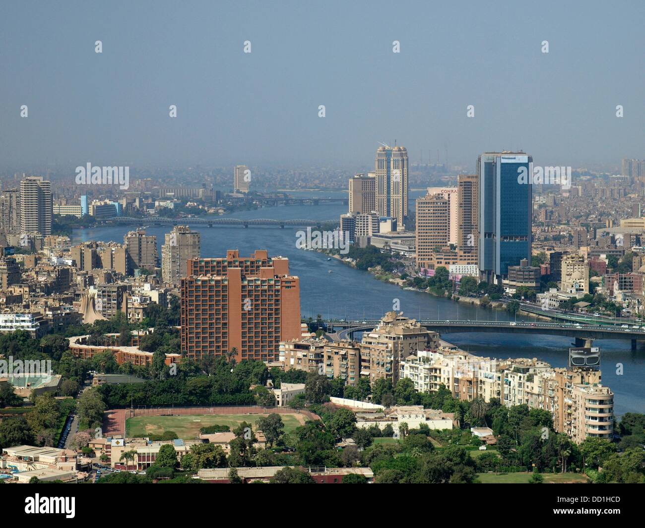 Río nilo el cairo hi-res stock photography and images - Alamy