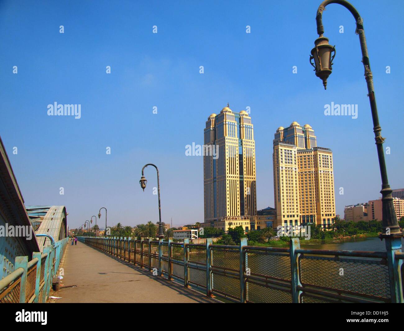 Imbaba Iron Bridge on Nile River Cairo, Egypt Stock Photo - Alamy