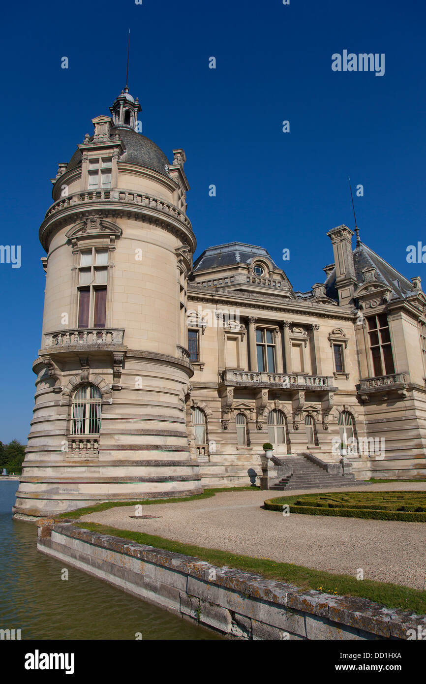 Chantilly castle hi-res stock photography and images - Alamy