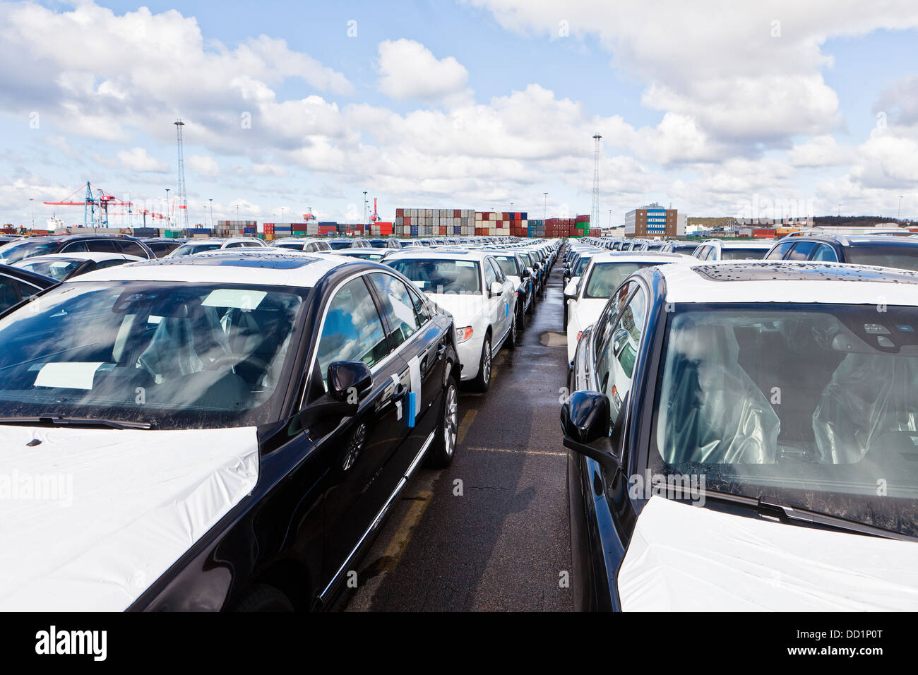 Large group of cars Stock Photo - Alamy