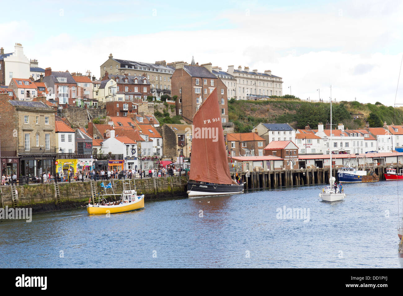 Whitby town harbour panorama hi-res stock photography and images - Alamy