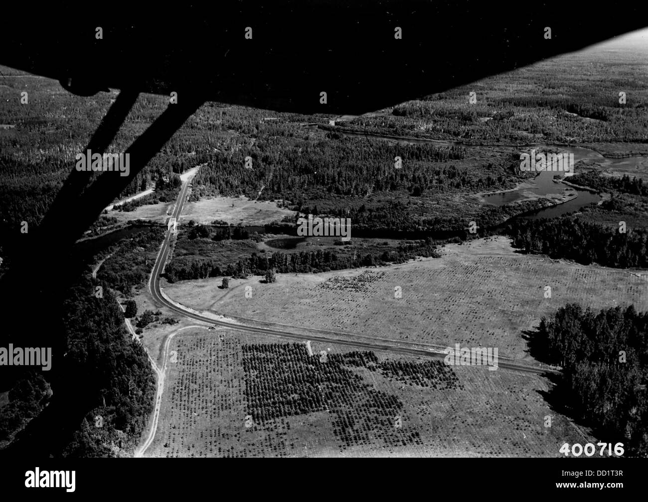 Yield experiment Black and White Stock Photos & Images - Alamy