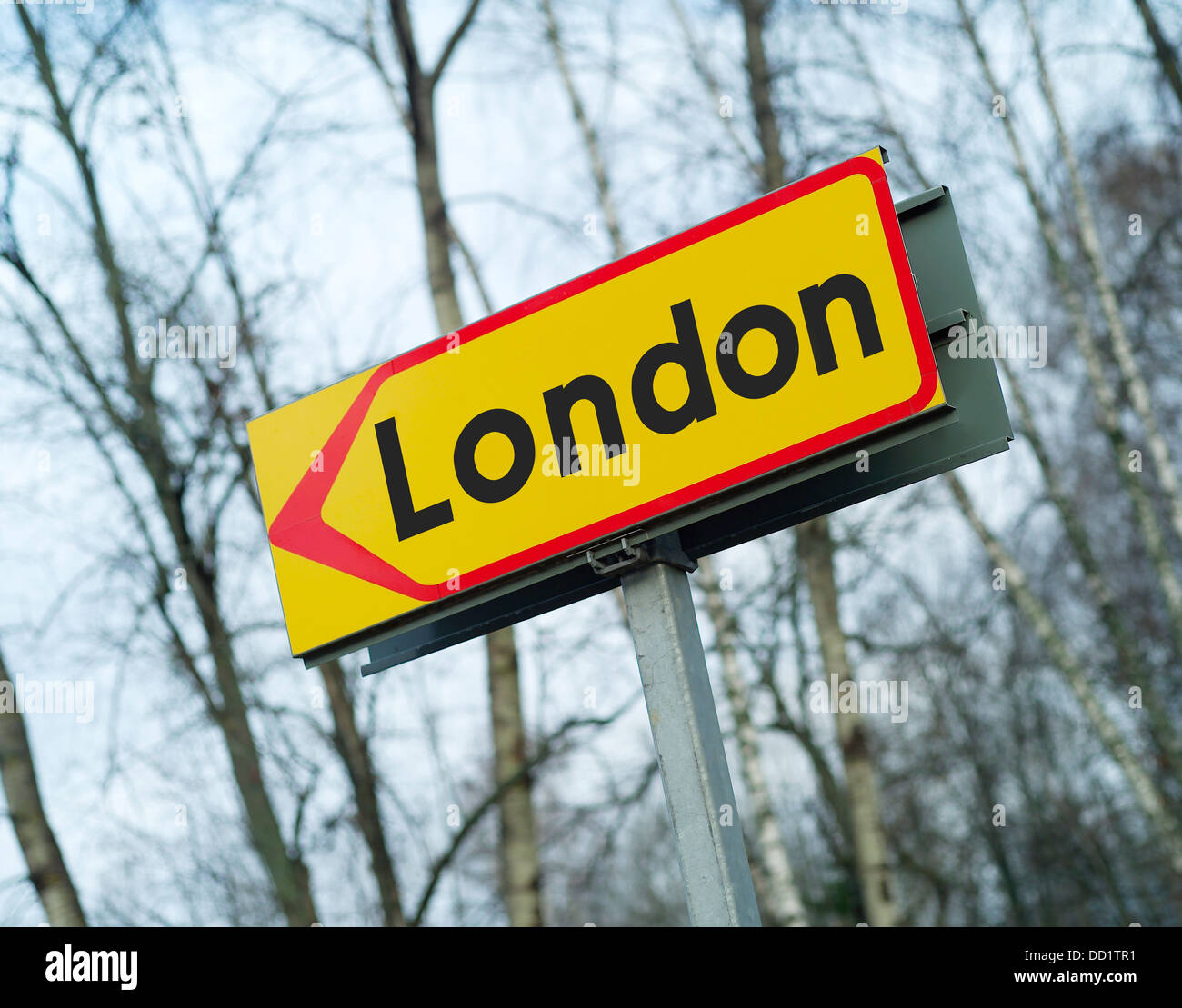 London Road Sign Stock Photo - Alamy