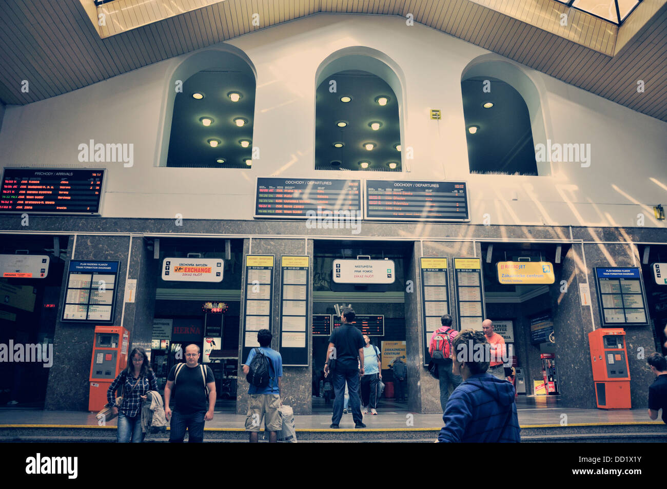 Train station time table board hi-res stock photography and images - Alamy