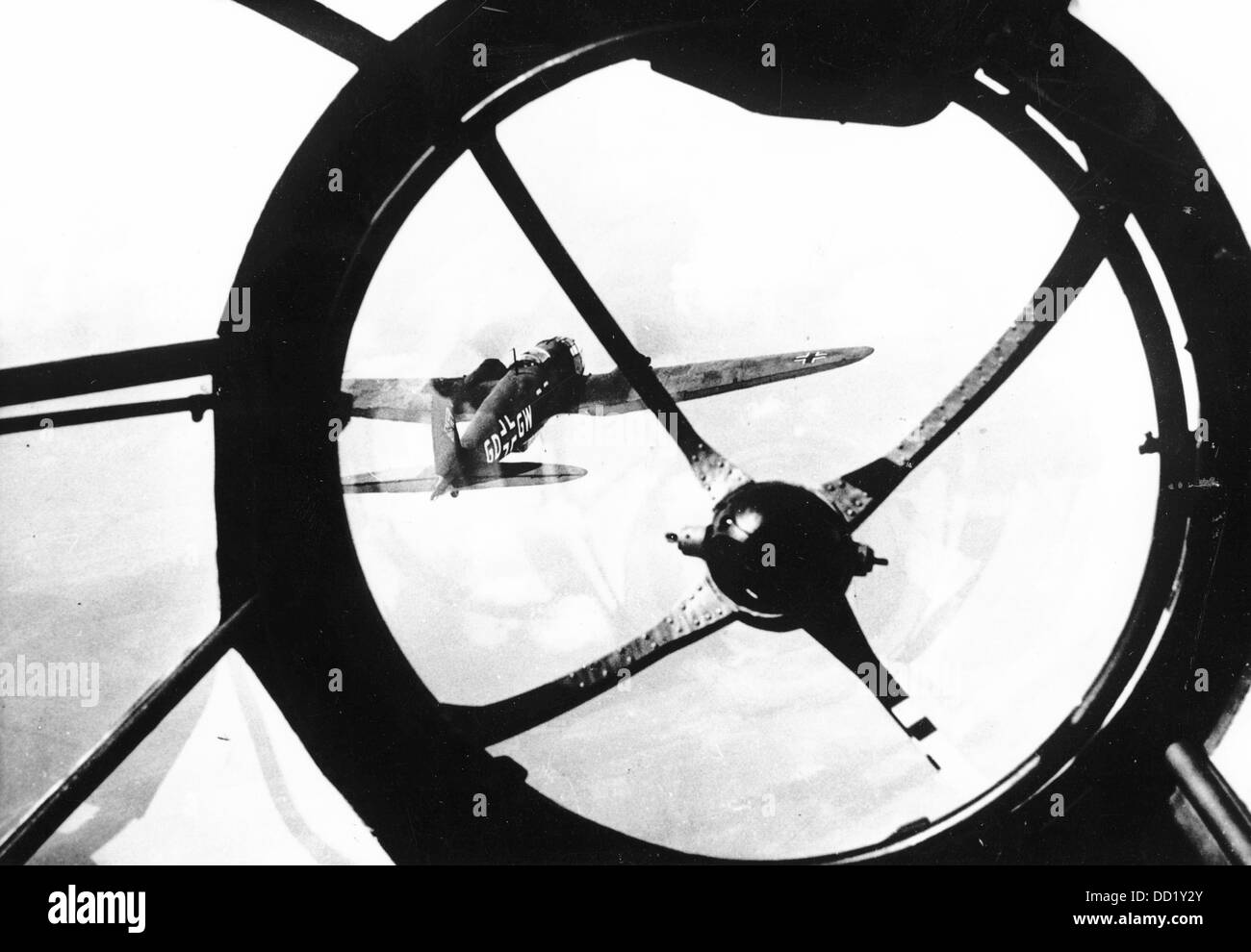 Heinkel he 111 hi-res stock photography and images - Alamy