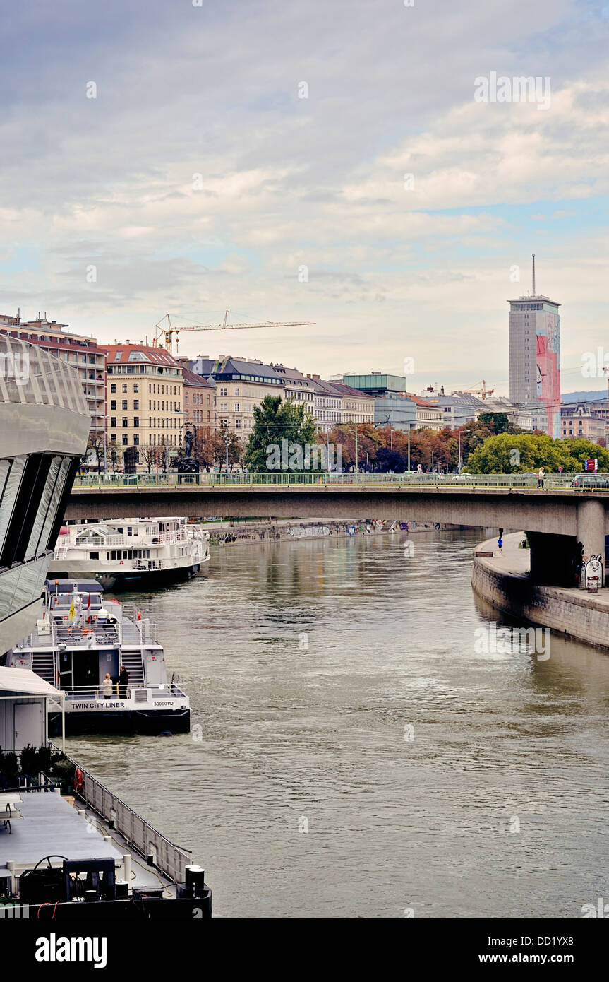 Marien bridge hi-res stock photography and images - Alamy
