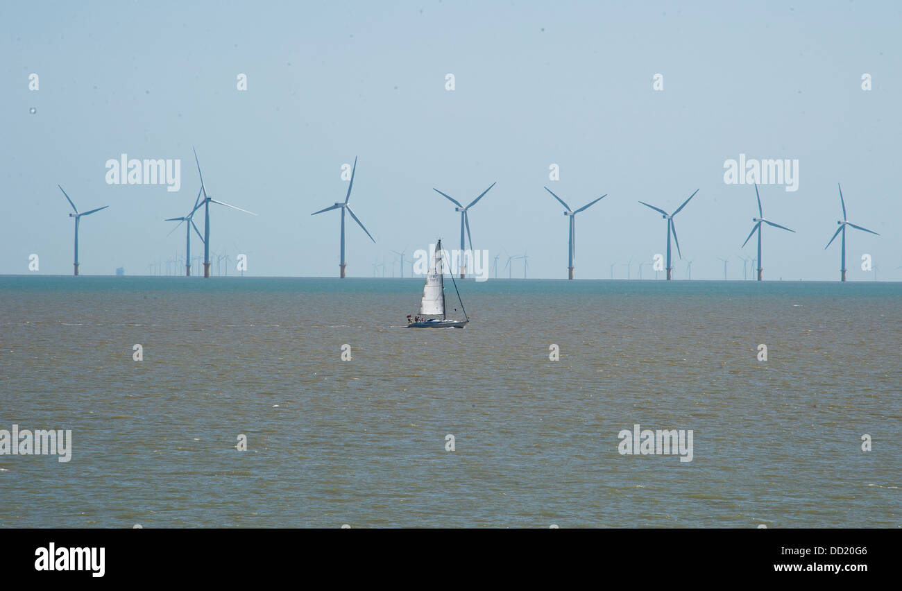 Thames Estuary Wind Farm Stock Photos & Thames Estuary Wind Farm Stock ...