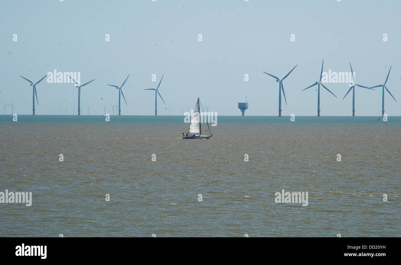 Thames estuary wind farm hi-res stock photography and images - Alamy