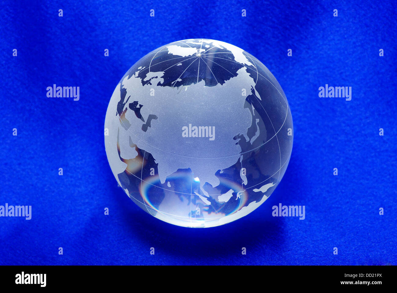Globe round circular hi-res stock photography and images - Alamy