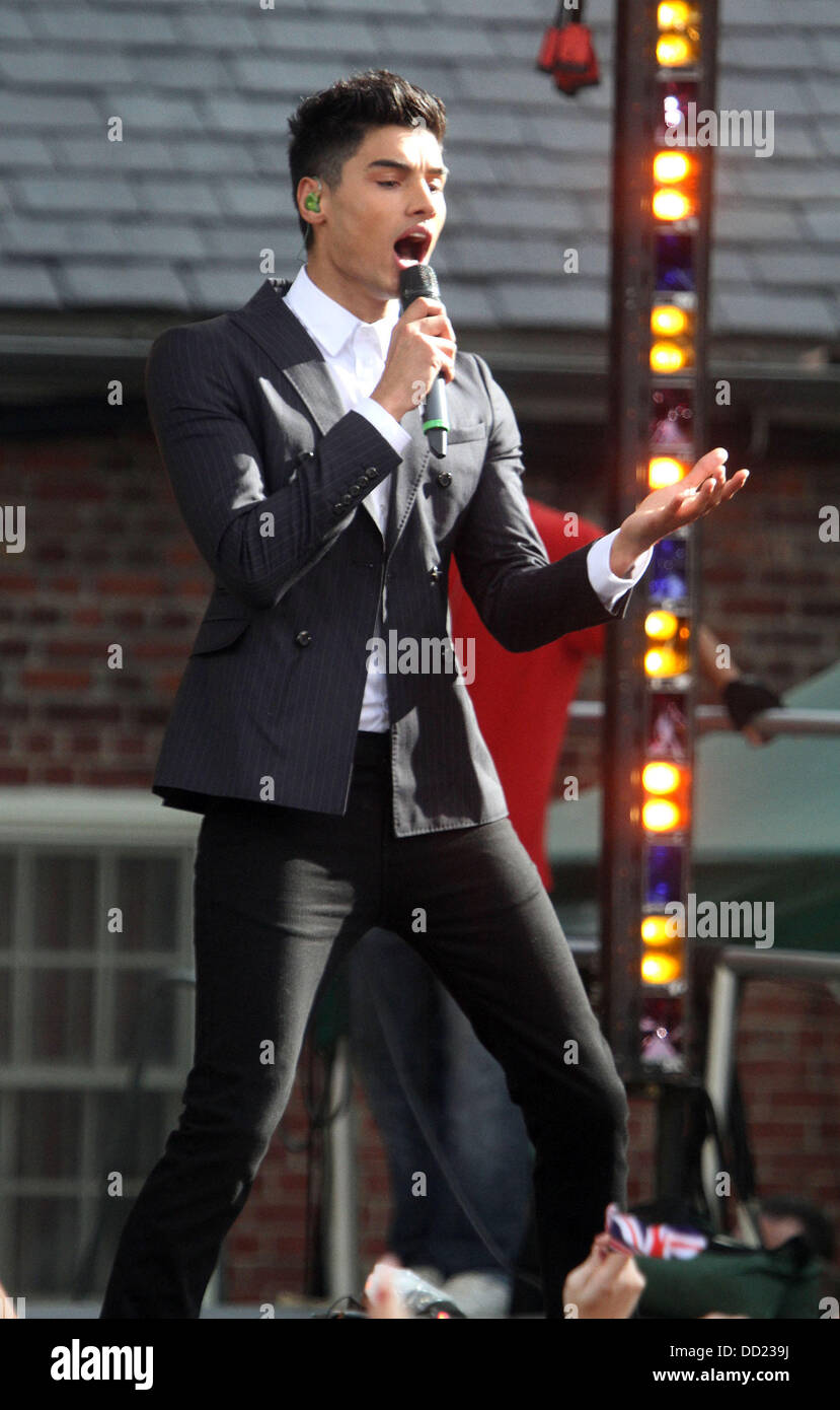 New York, New York, USA. 23rd Aug, 2013. Singer SIVA KANESWARAN from ...