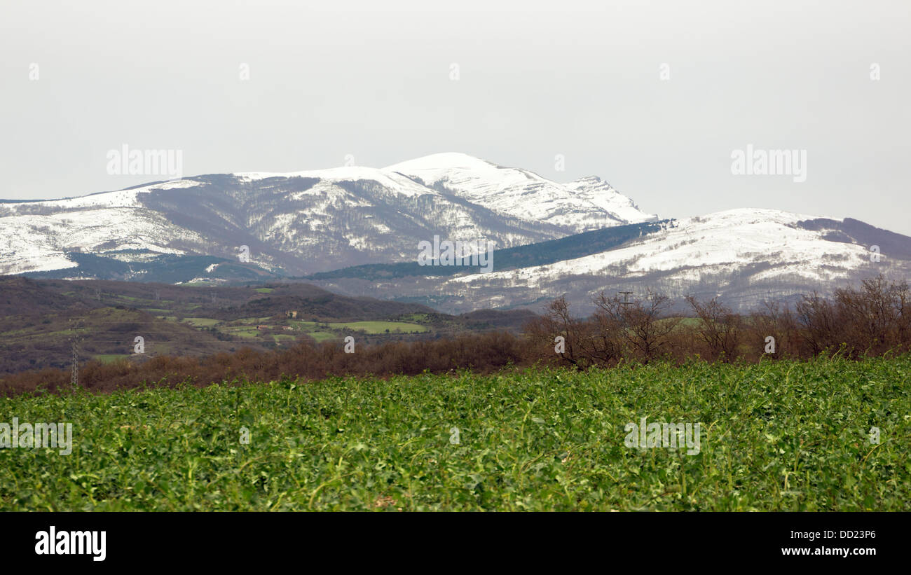 Gorbea mountain hi-res stock photography and images - Alamy