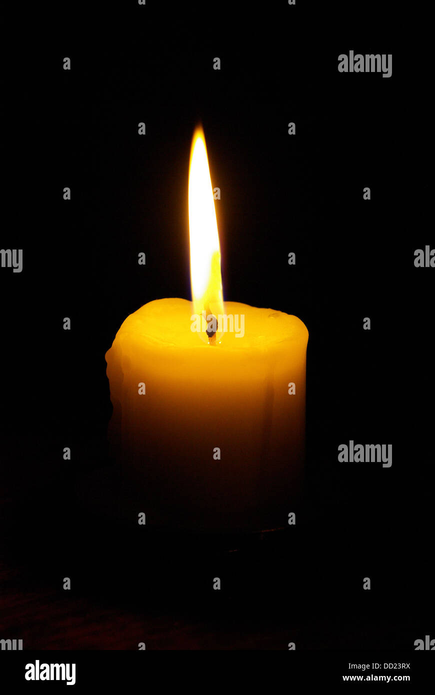 Candle burn wax hi-res stock photography and images - Alamy