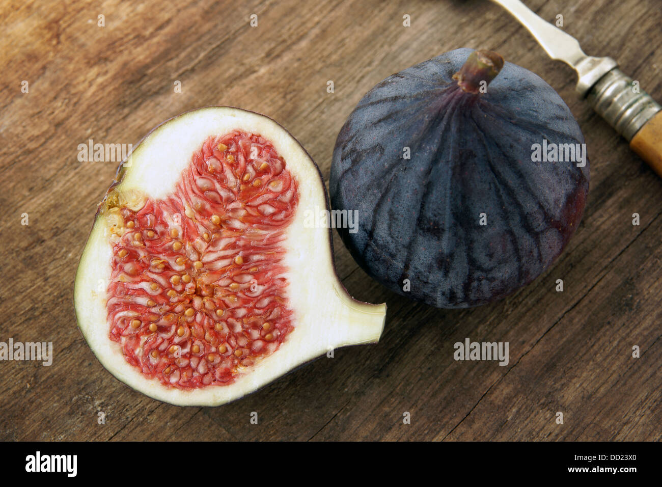Figs with seeds hi-res stock photography and images - Alamy