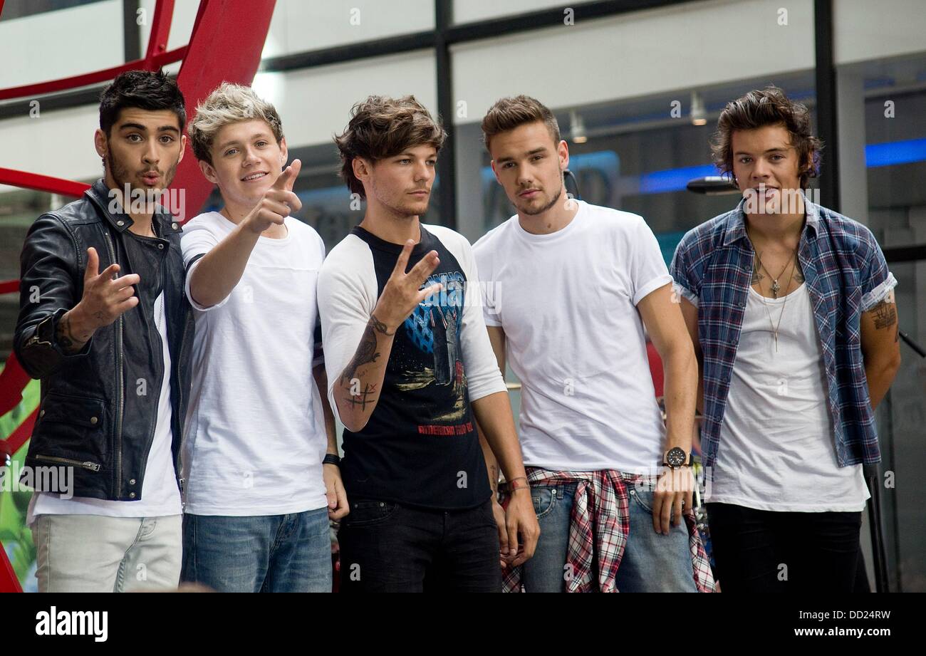 New York, NY. 23rd Aug, 2013. (L-R) Zayn Malik, Niall Horan, Louis ...