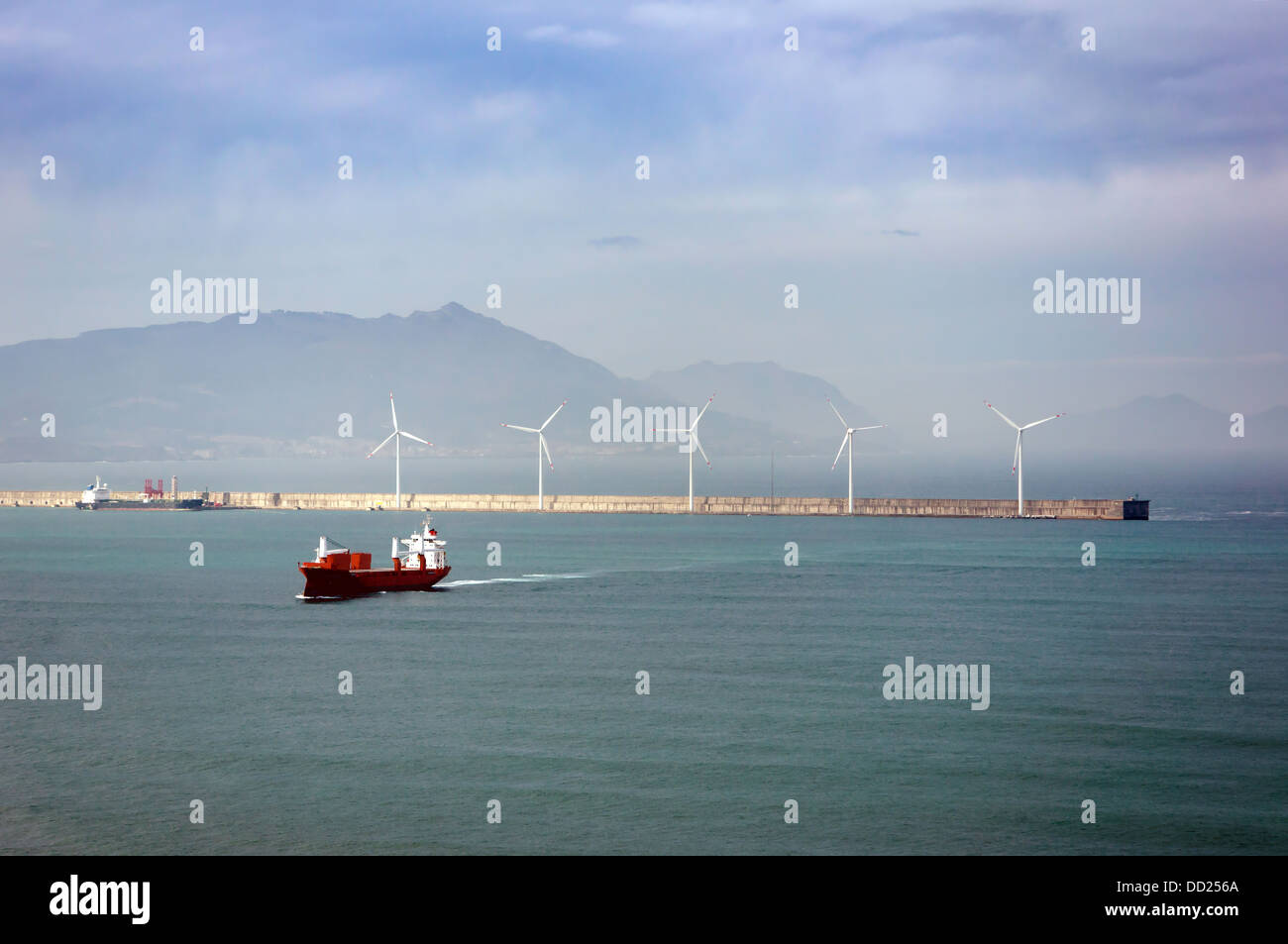 Cargo ship freighter water hi-res stock photography and images - Alamy