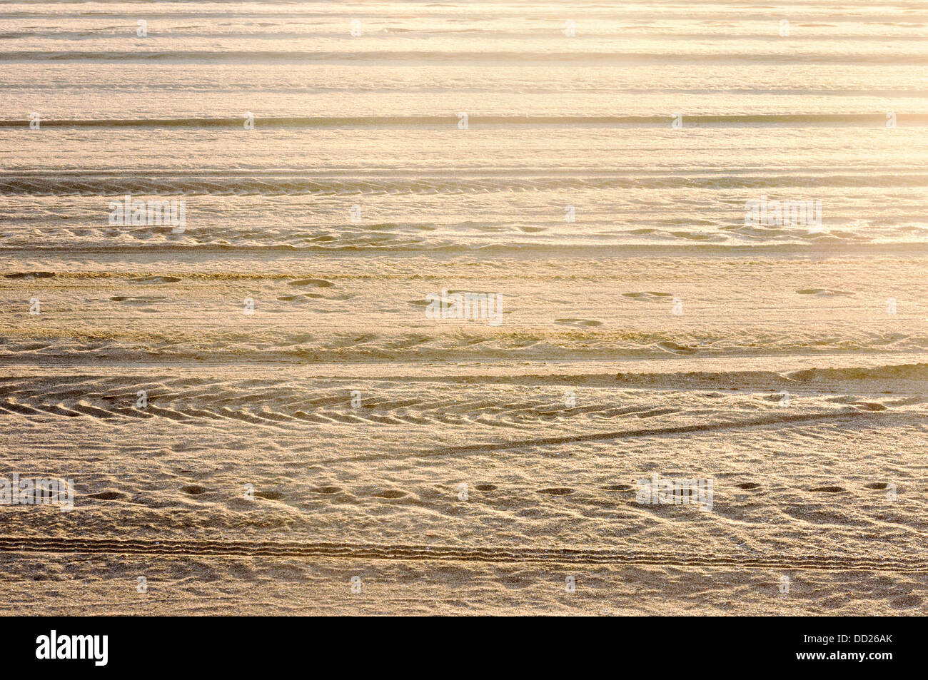 Abstract Lines On The Beach High Resolution Stock Photography and ...