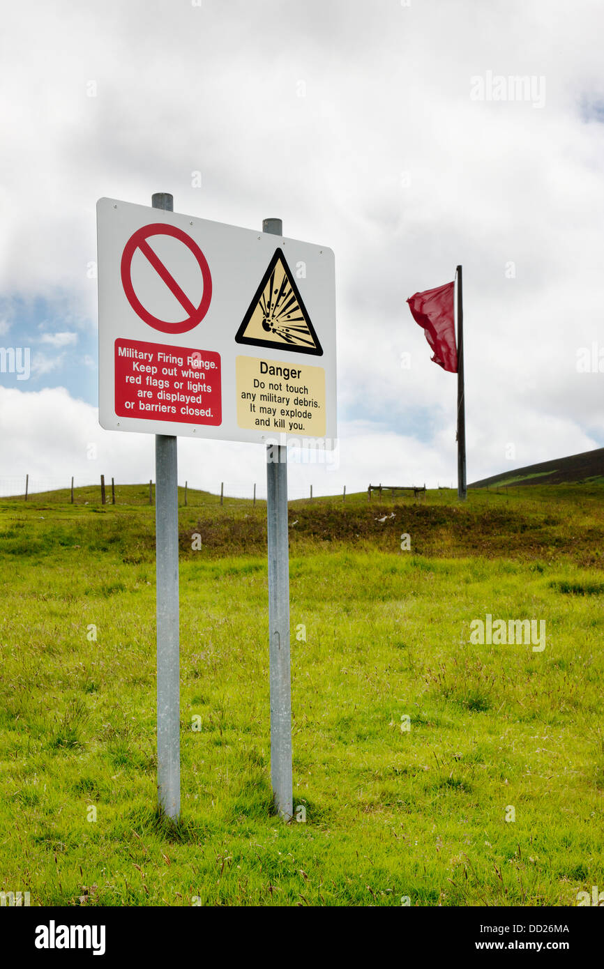 Sign At A Military Firing Range Cheviot Hills Northumberland England sign-at-a-military-firing-range-cheviot-hills-northumberland-england