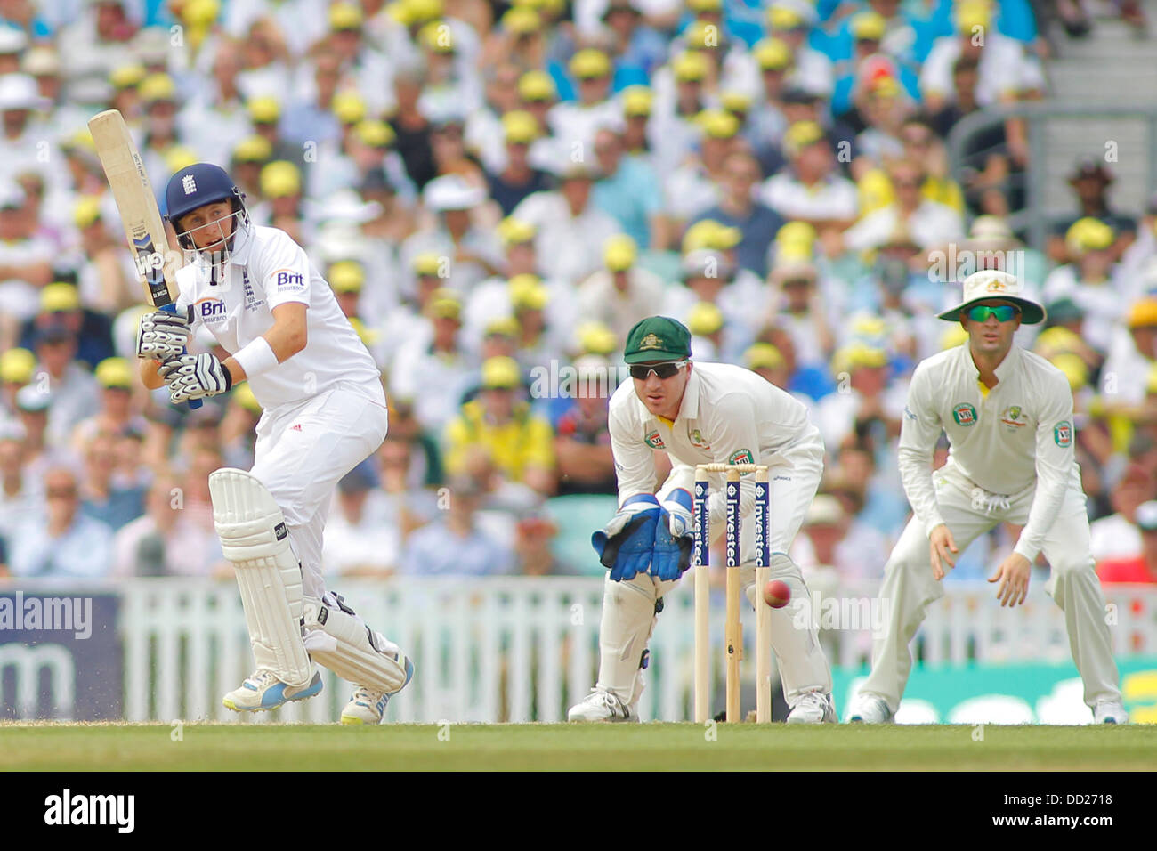 Joe clarke cricket hi-res stock photography and images - Alamy