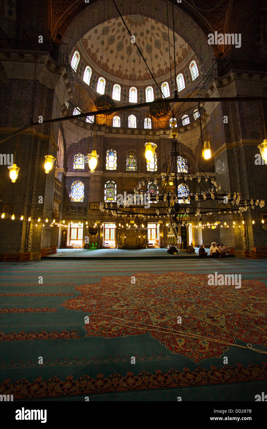The "New Mosque" in Istanbul, Turkey Stock Photo - Alamy