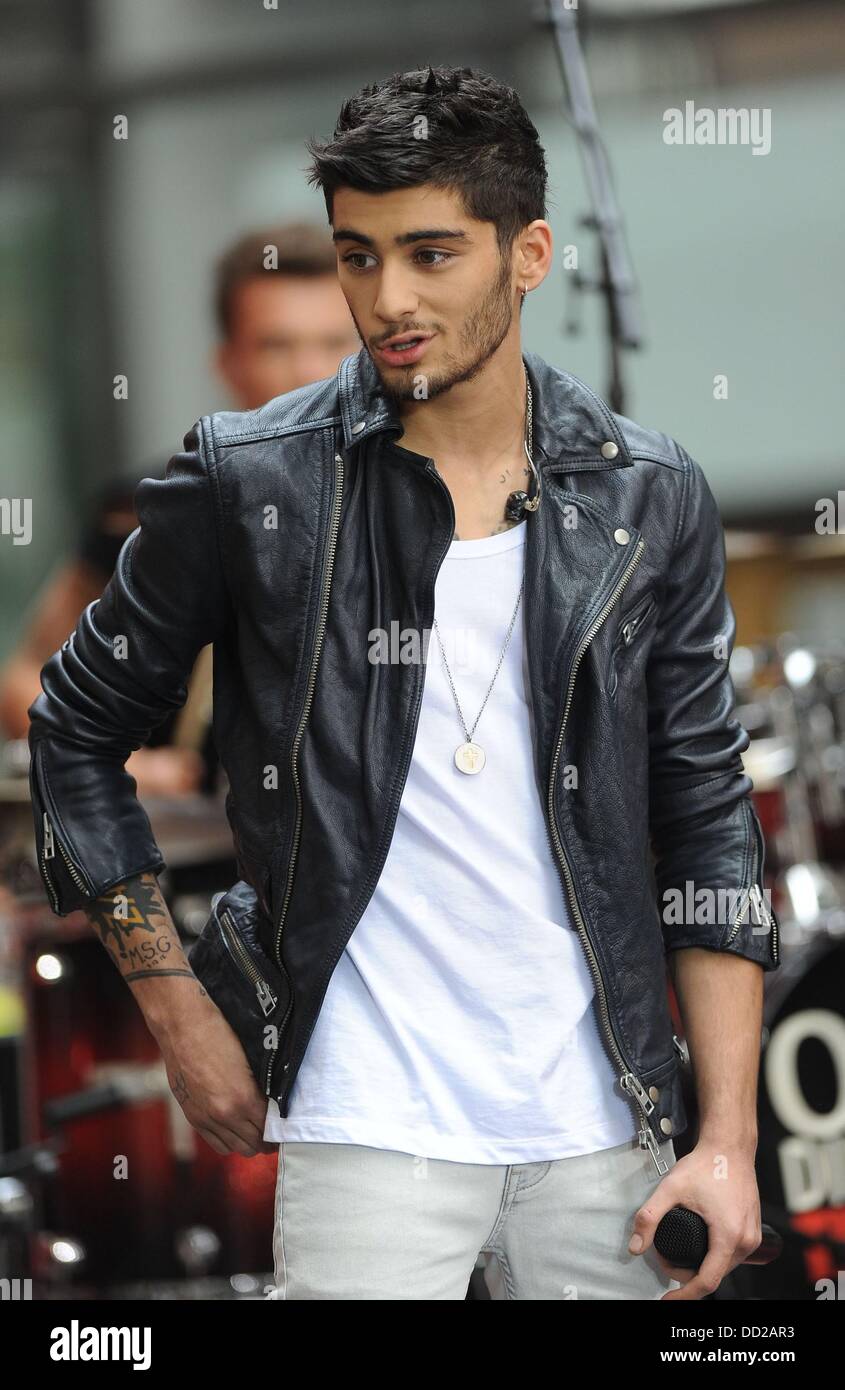 Zayn malik on stage nbc hi-res stock photography and images - Alamy