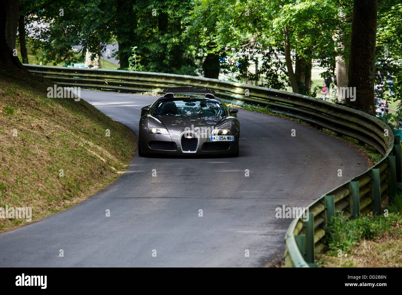 A Bugatti Veyron on the track at Prescott Hill, Gloucestershire ...