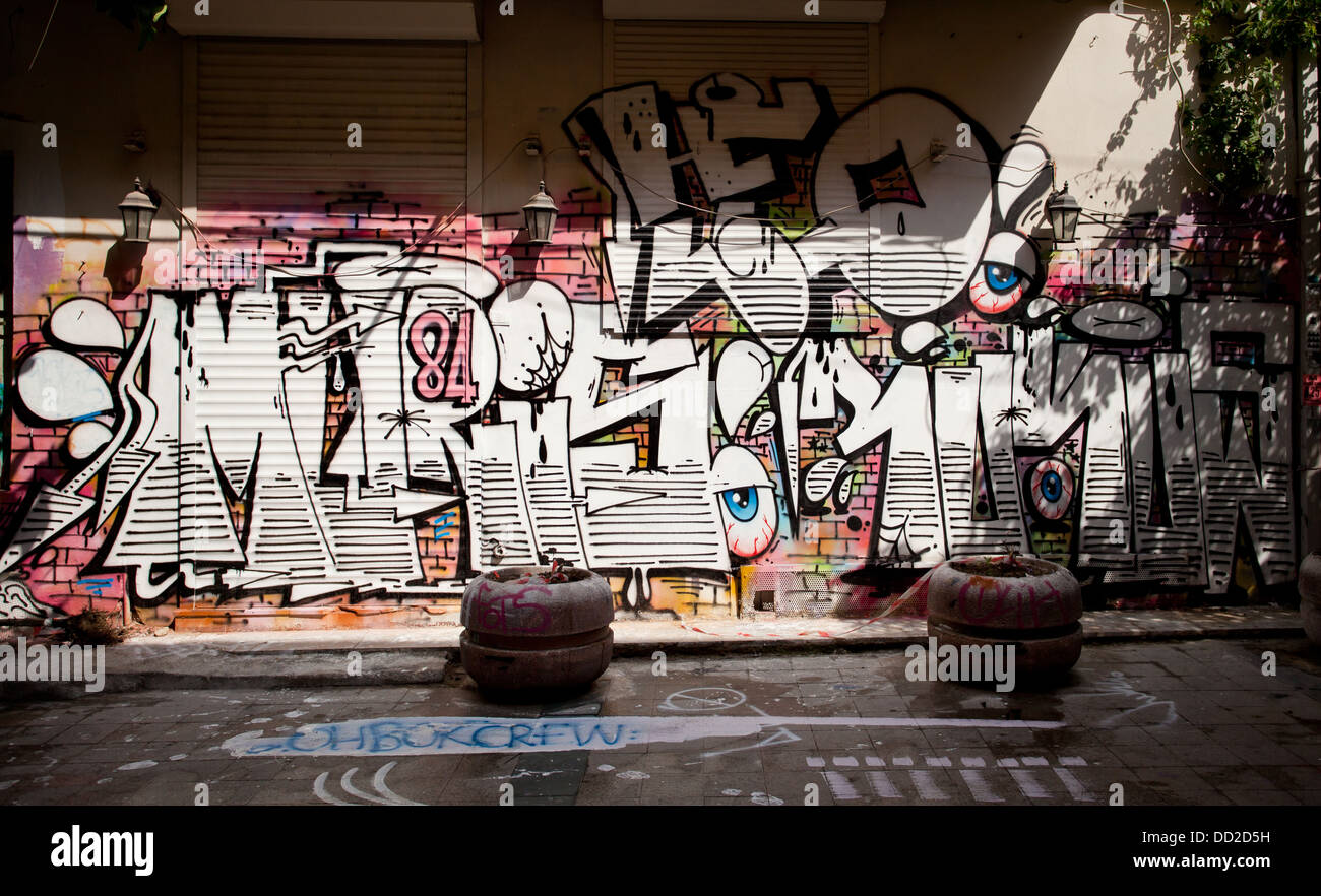 Street Art writings and Graffiti in Istanbul, Turkey Stock Photo - Alamy