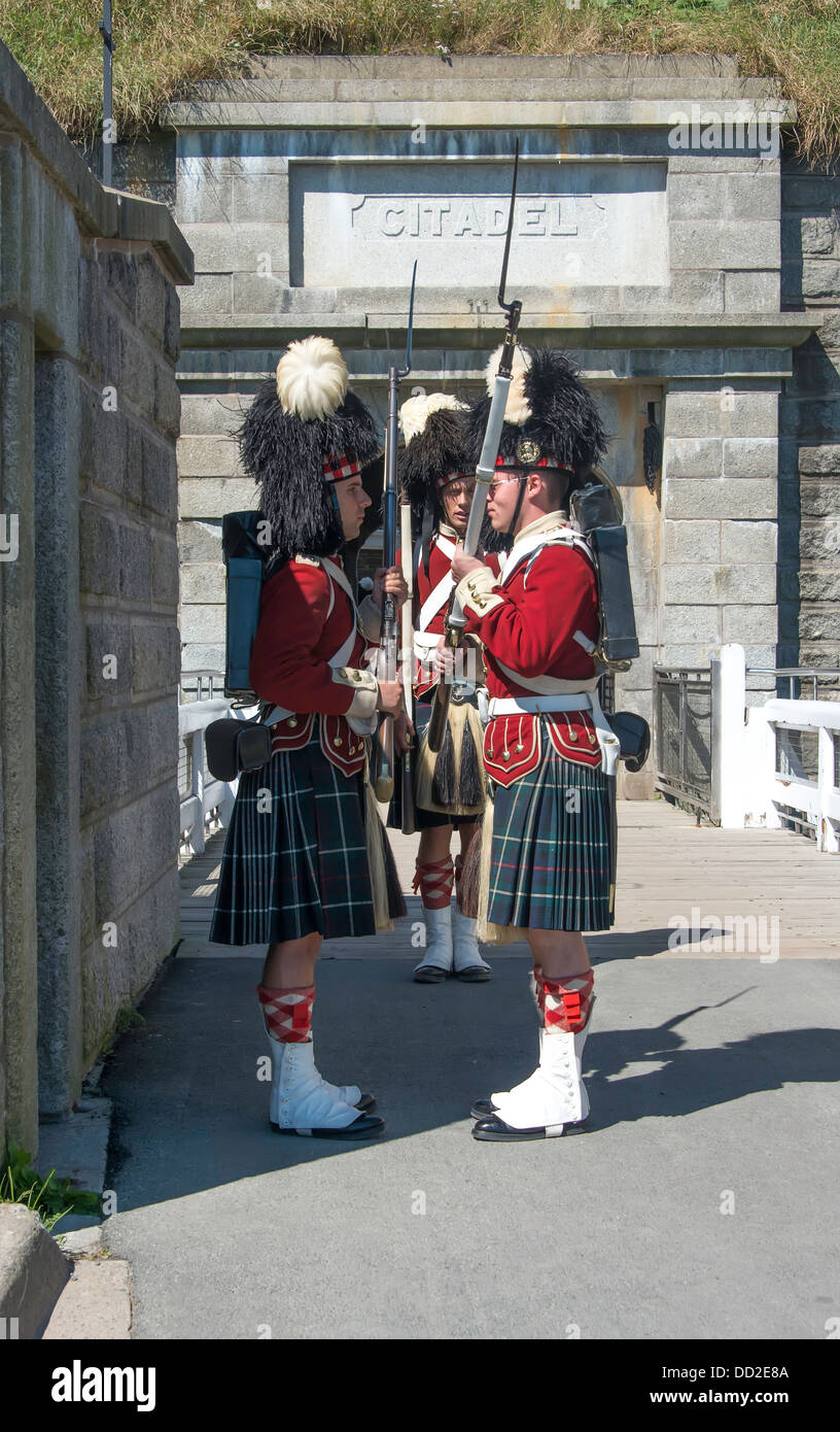 Scottish guardsmen hi-res stock photography and images - Alamy