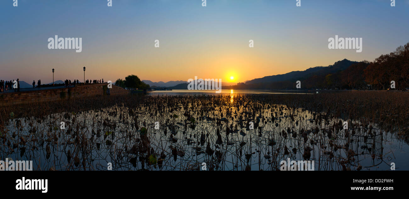 Hangzhou, China's West Lake at sunset Stock Photo - Alamy