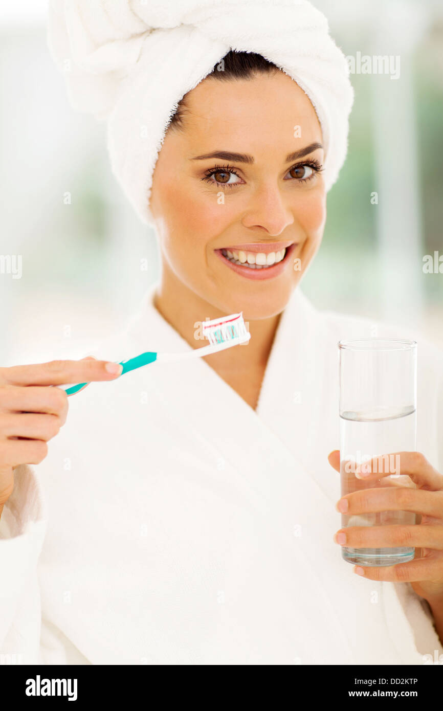 Woman water brush teeth hi-res stock photography and images - Alamy