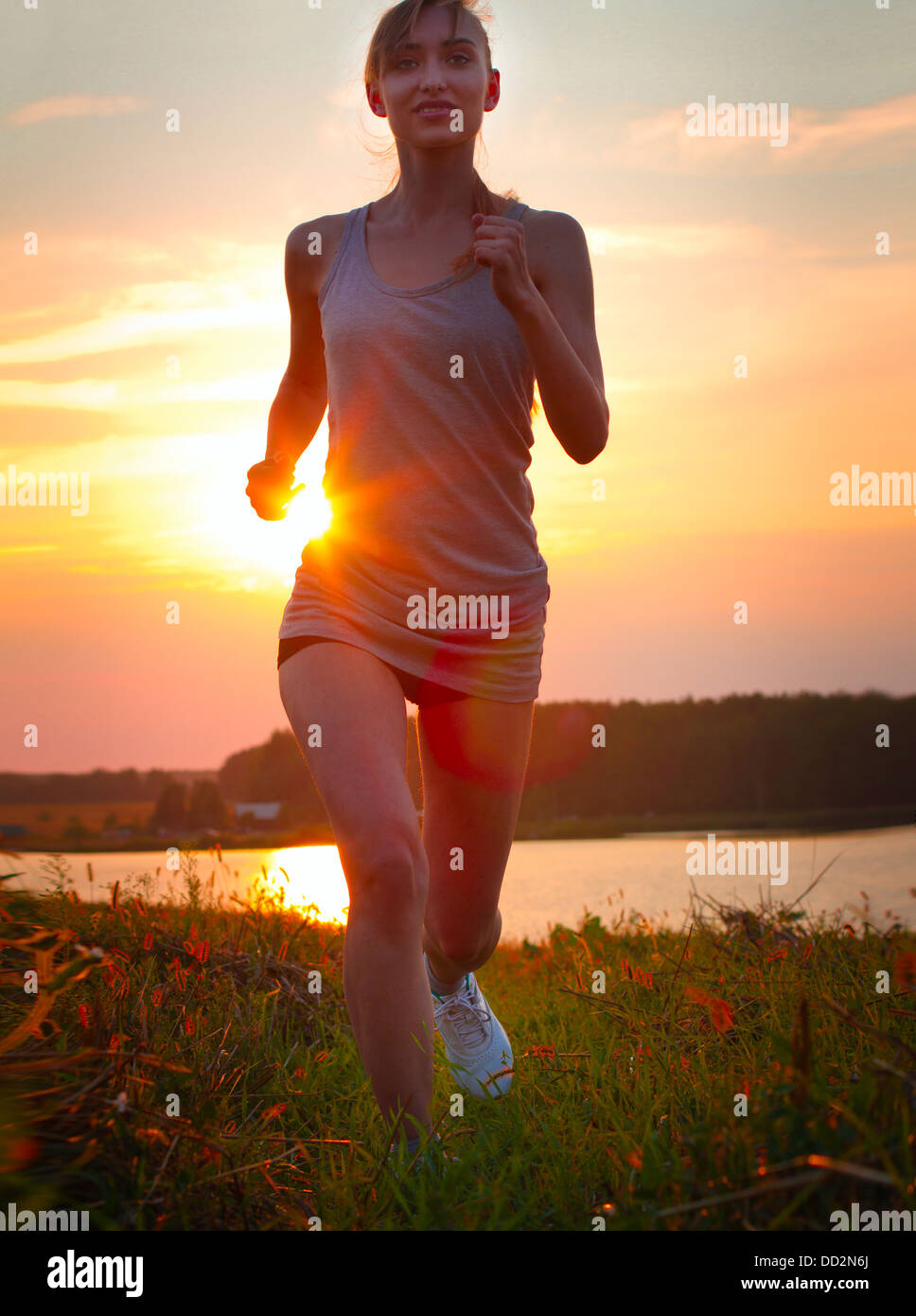 Female runner 20s hi-res stock photography and images - Alamy