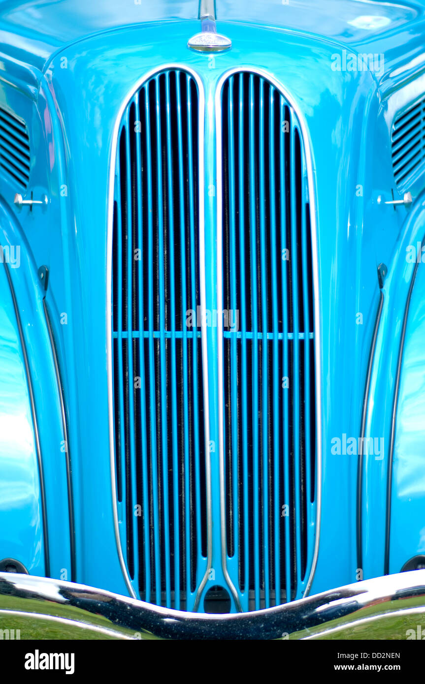 Classic Ford Popular Badge High Resolution Stock Photography and Images ...