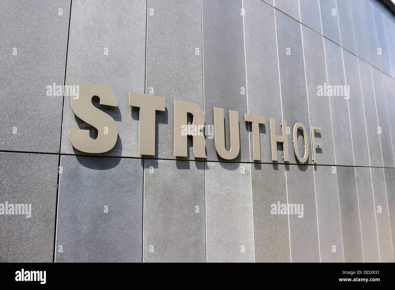 French ww2 sign hi-res stock photography and images - Alamy