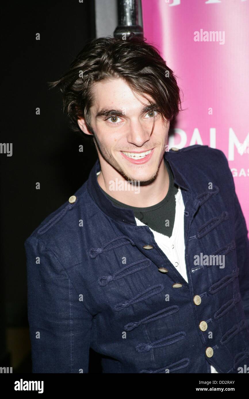 Las Vegas, NV. 23rd Aug, 2013. RJ Mitte at arrivals for RJ Mitte 21st ...
