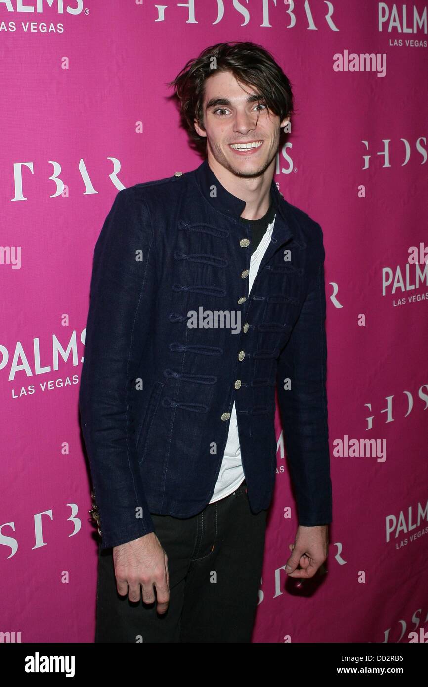 Las Vegas, NV. 23rd Aug, 2013. RJ Mitte at arrivals for RJ Mitte 21st ...
