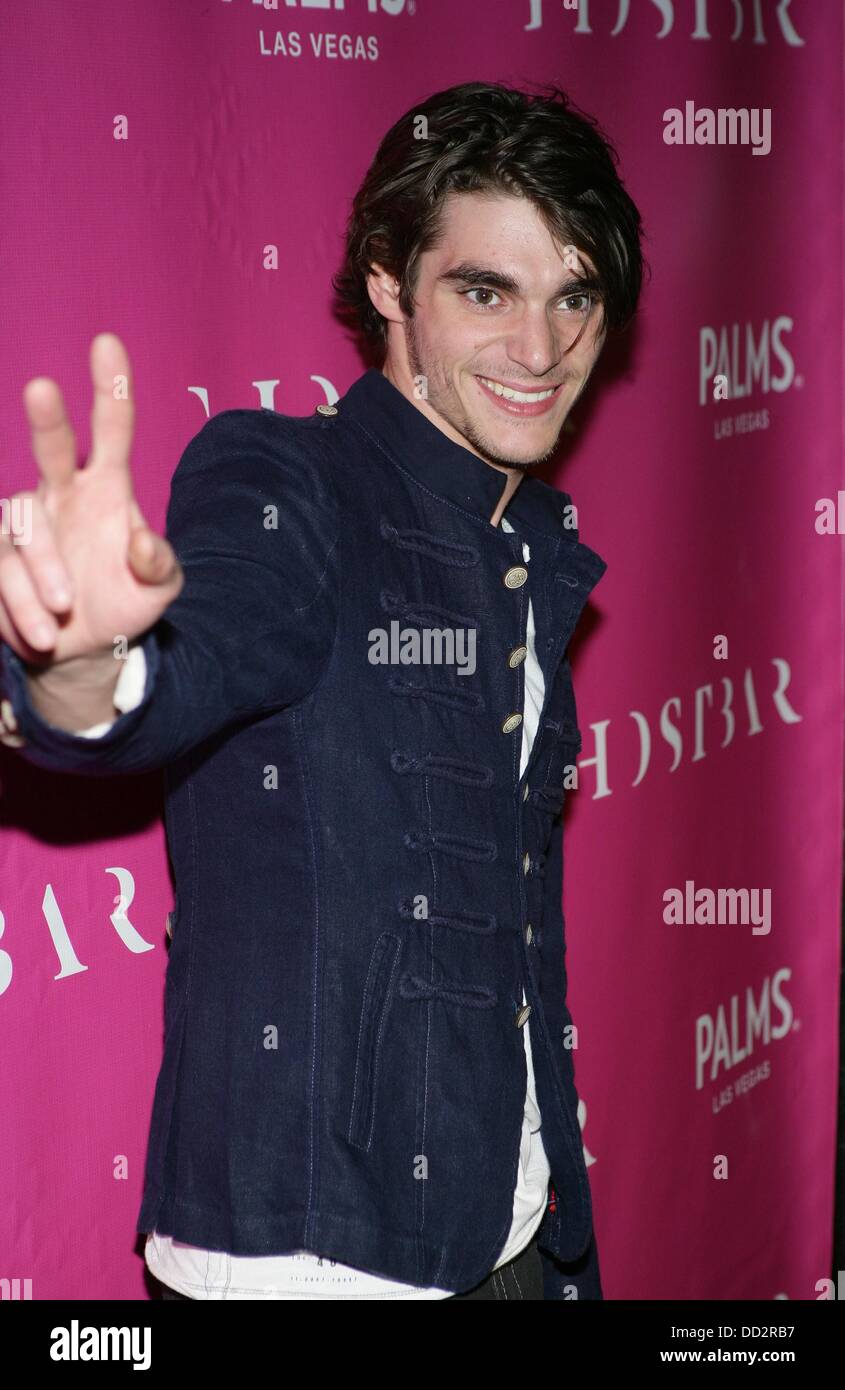 Las Vegas, NV. 23rd Aug, 2013. RJ Mitte at arrivals for RJ Mitte 21st ...
