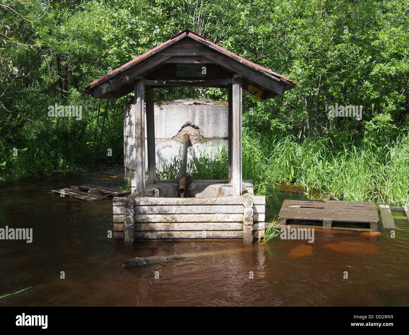 Groundwater spring mountain hi-res stock photography and images - Alamy