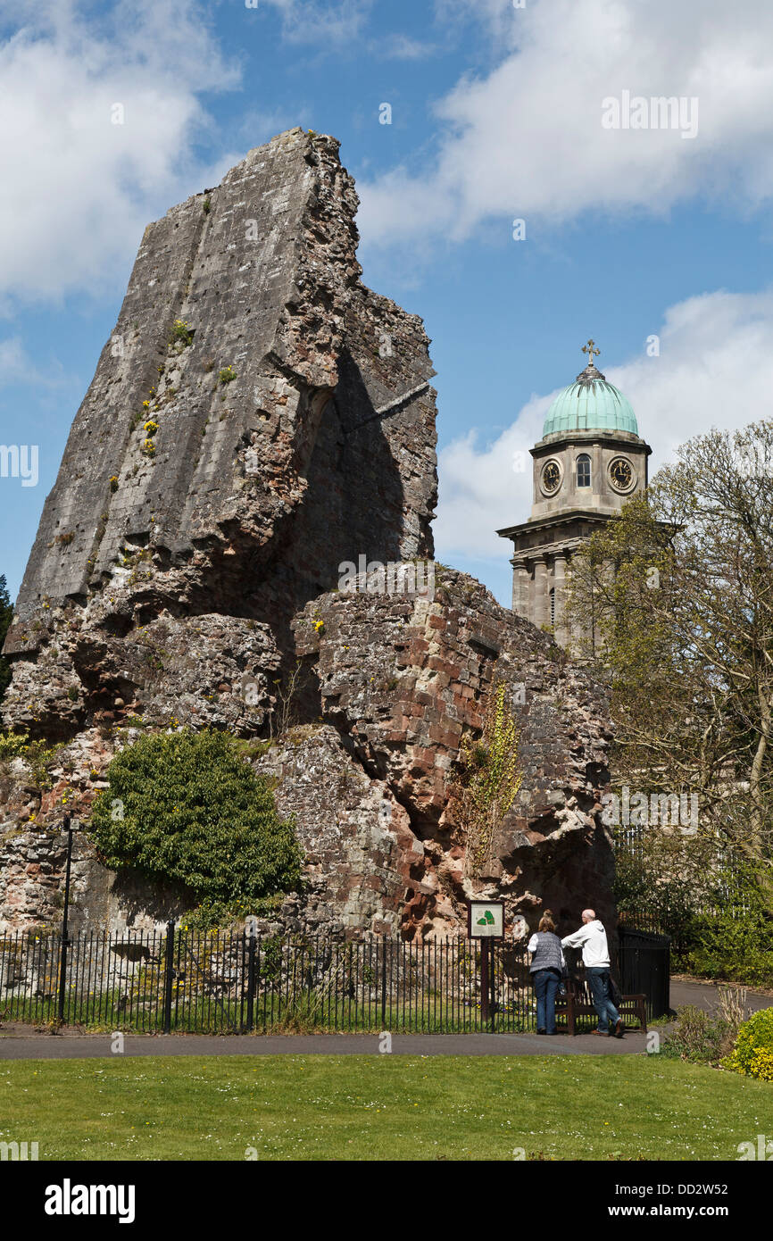 The leaning tower of Bridgnorth Castle with St Mary's Church behind ...