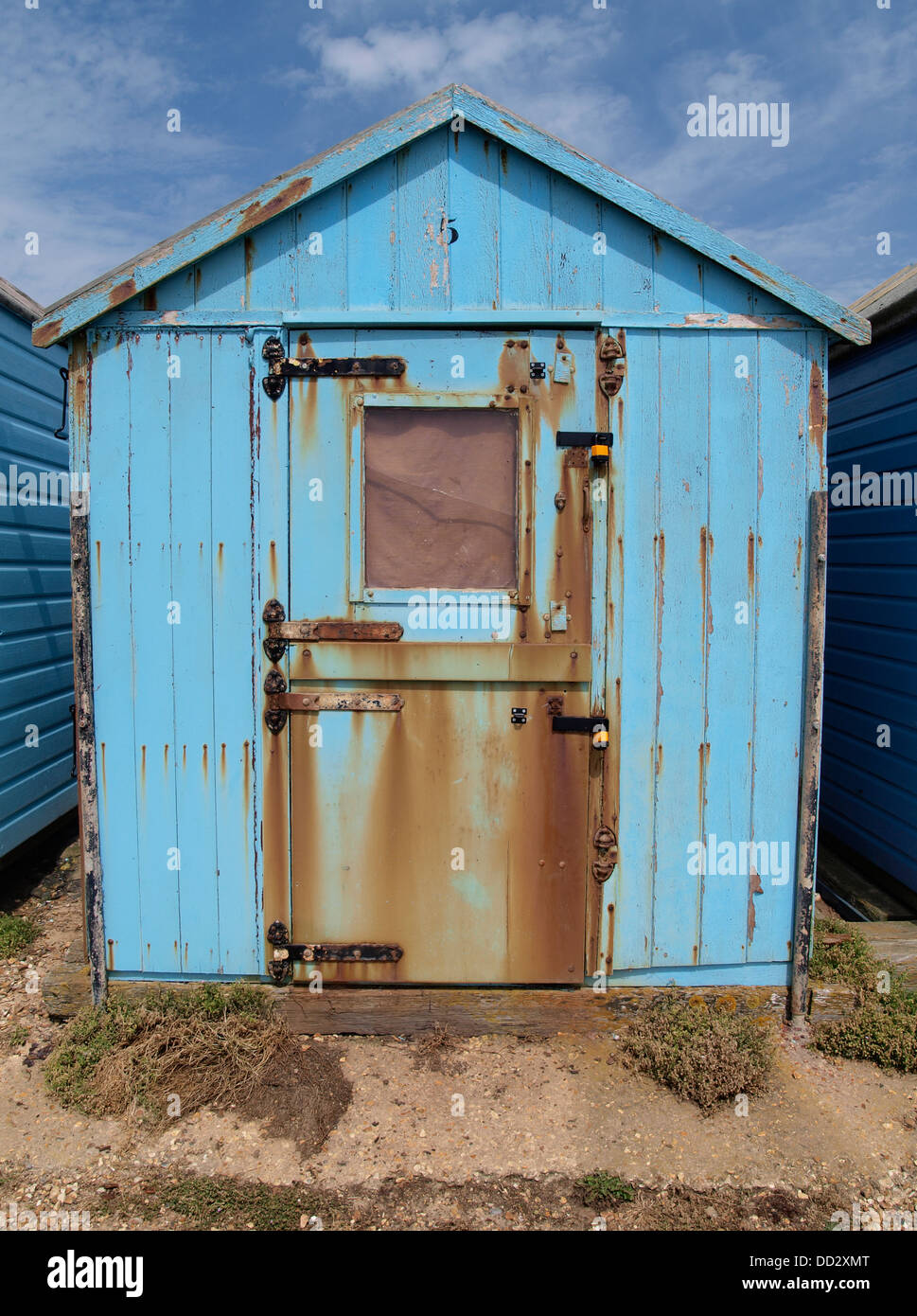 Old rusty beach hut, Milford on Sea, Hampshire, UK 2013 Stock Photo - Alamy