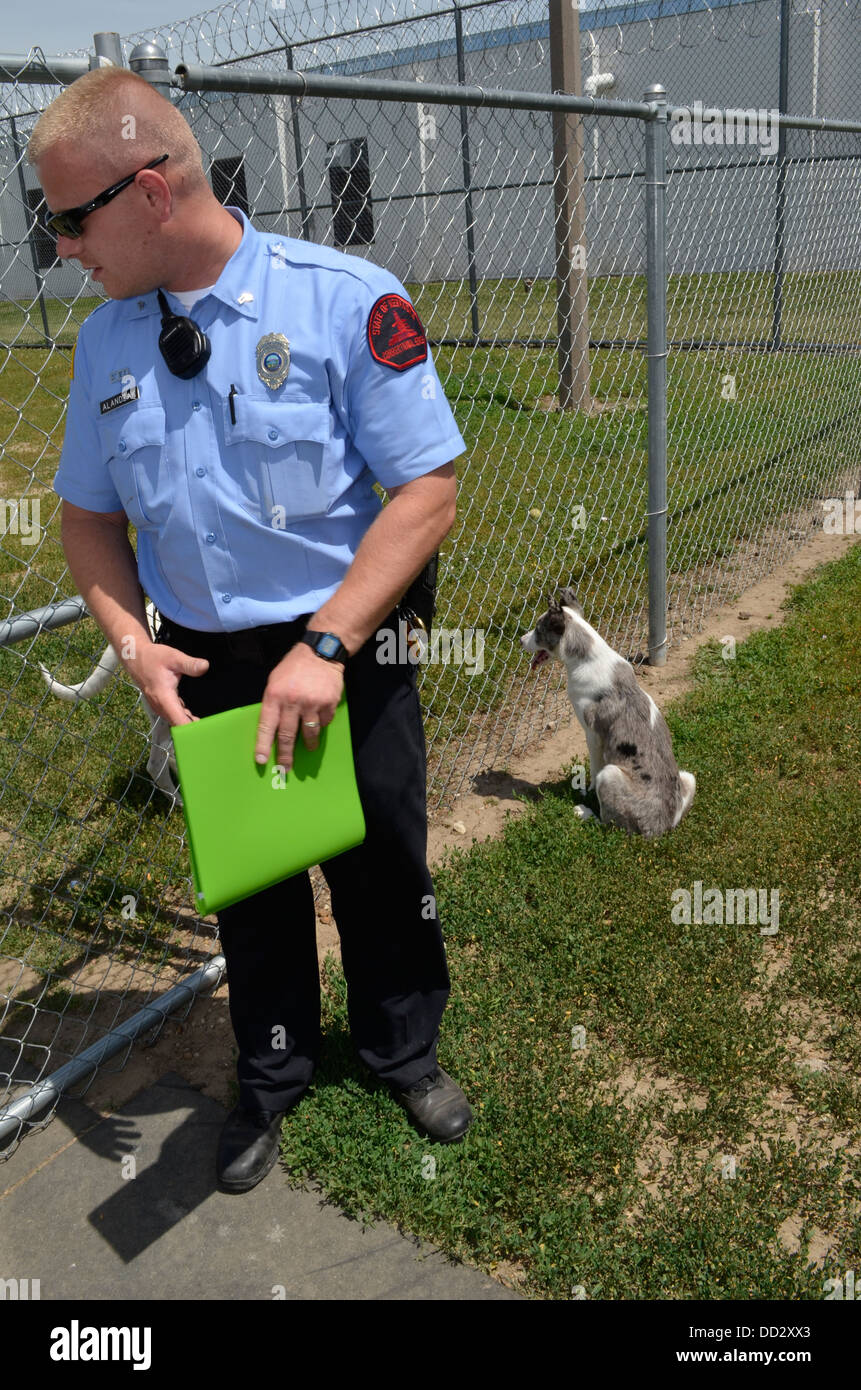 Prison uniform High Resolution Stock Photography and Images - Alamy