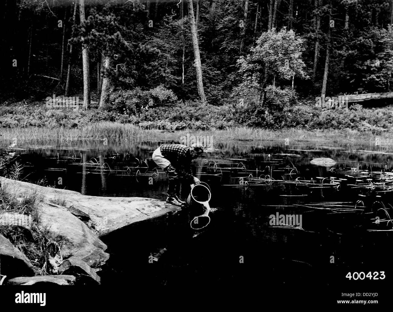 Water testing techniques Black and White Stock Photos & Images - Alamy