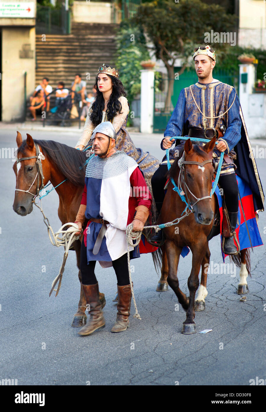 Medieval festival procession. Cappelle Sul Tavo, Abruzzo, Italy Stock ...