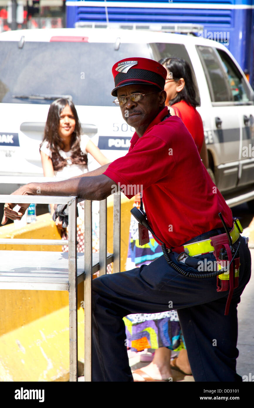 Amtrak train chicago hi-res stock photography and images - Alamy