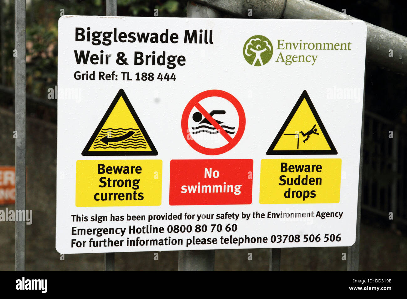 15 year old boy believed drowned in river hi-res stock photography and ...