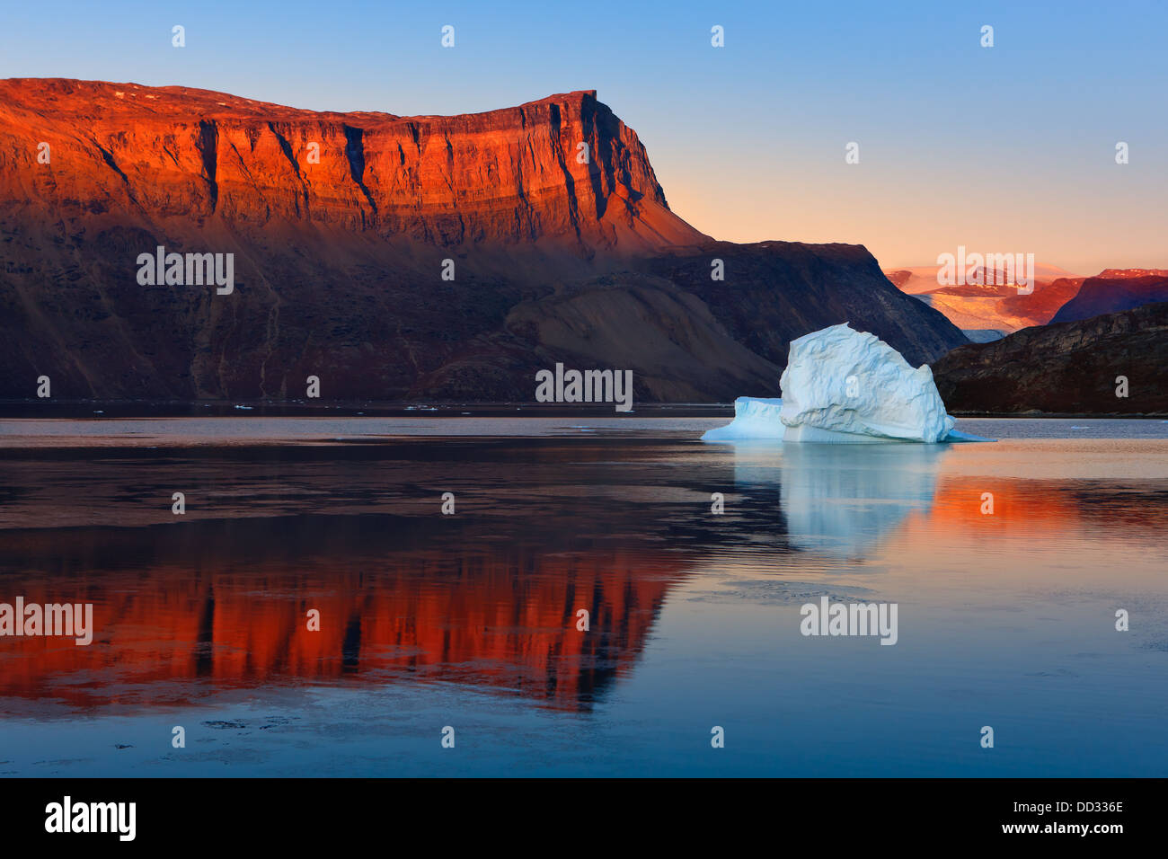 Sunrise in the Røde Fjord, Scoresby sund, Greenland Stock Photo - Alamy