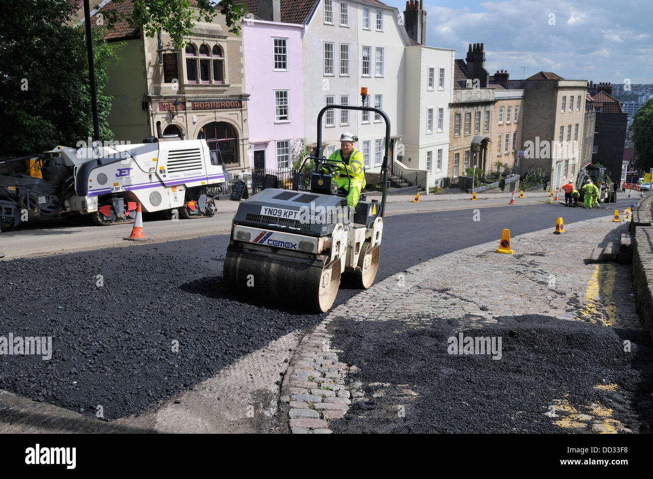 Road resurfacing work uk hi-res stock photography and images - Alamy