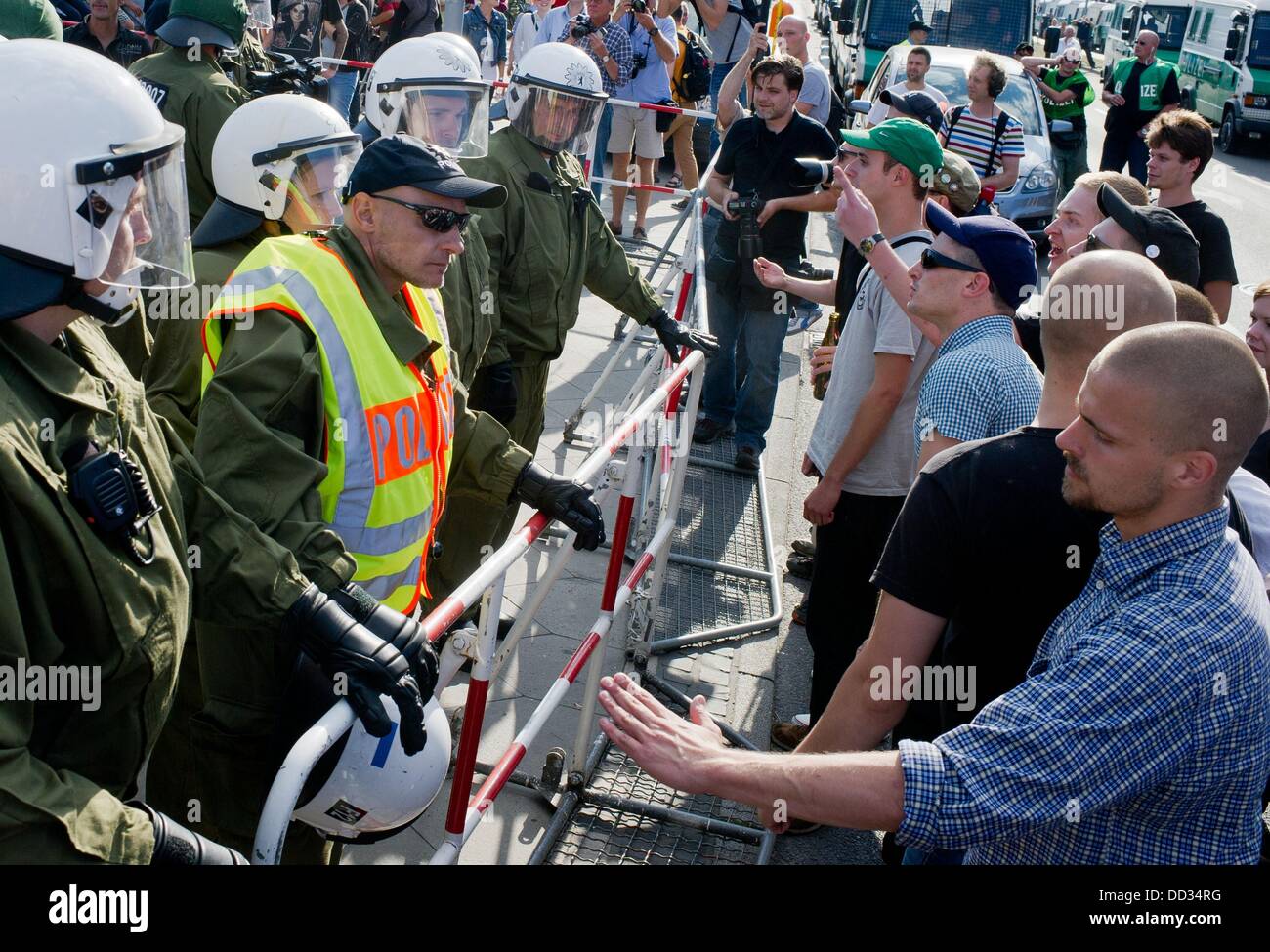 Npd rally in berlin hi-res stock photography and images - Alamy